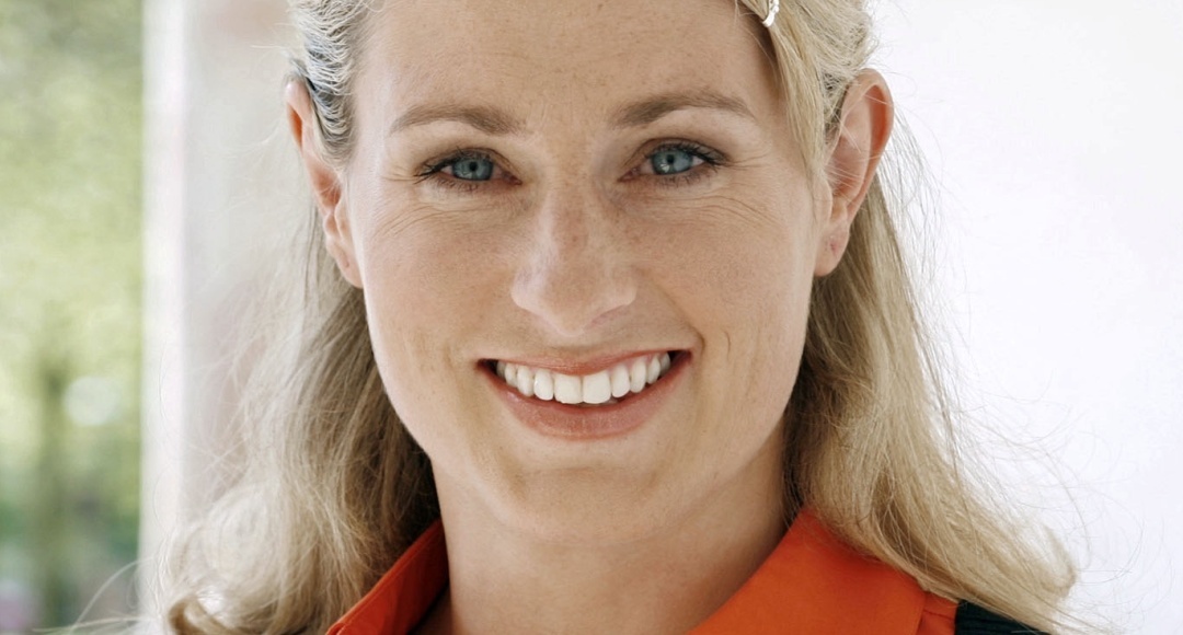 Ann-Katrin Schröder moderiert "sonntags.live"