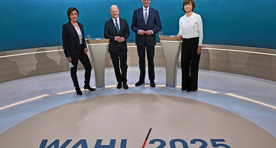 Langweiliges Unentschieden? Das Medienecho zum TV-Duell zwischen Scholz und Merz