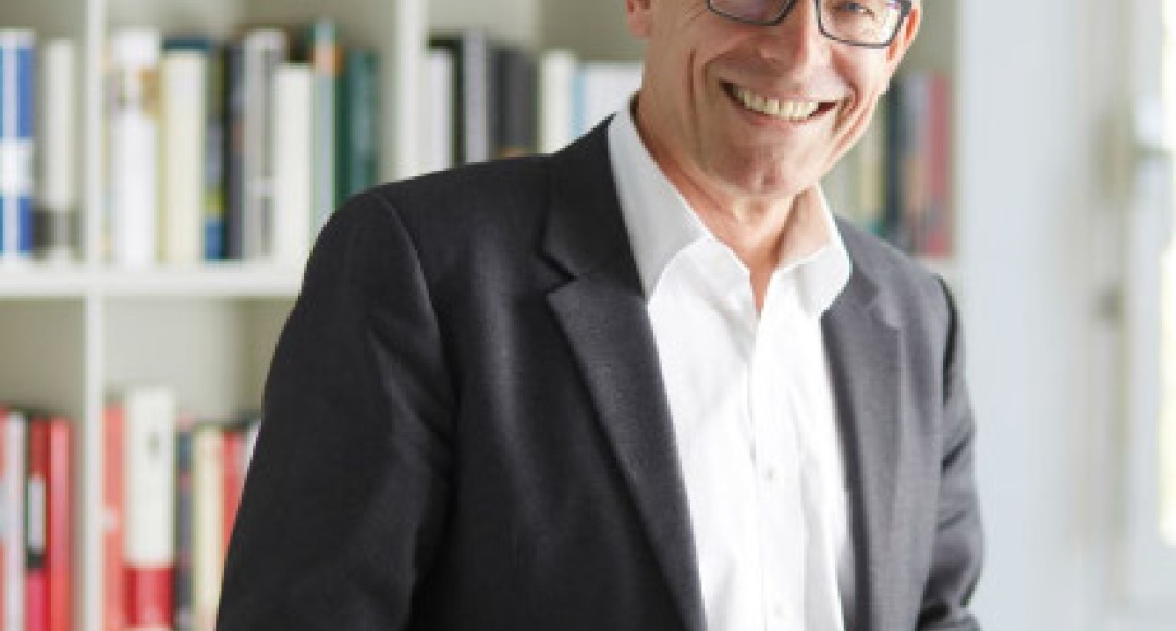 Wie Stephan Roppel den Hugendubel-Buchhändlern künstliche Intelligenz ...