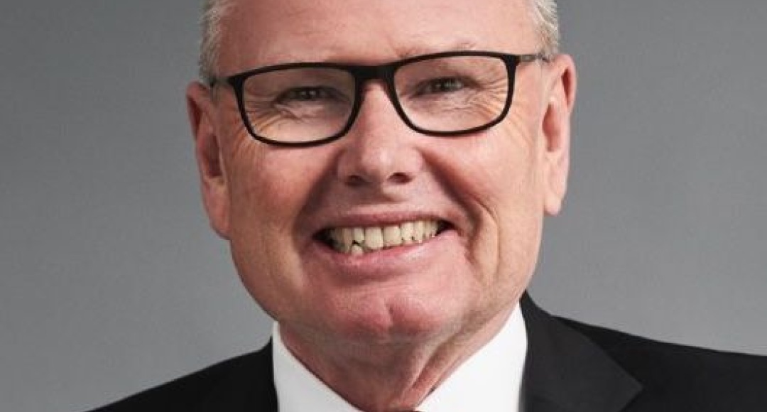 Hüthig-Verlagsleiter Rainer Simon hört auf - Bettina Landwehr und ...