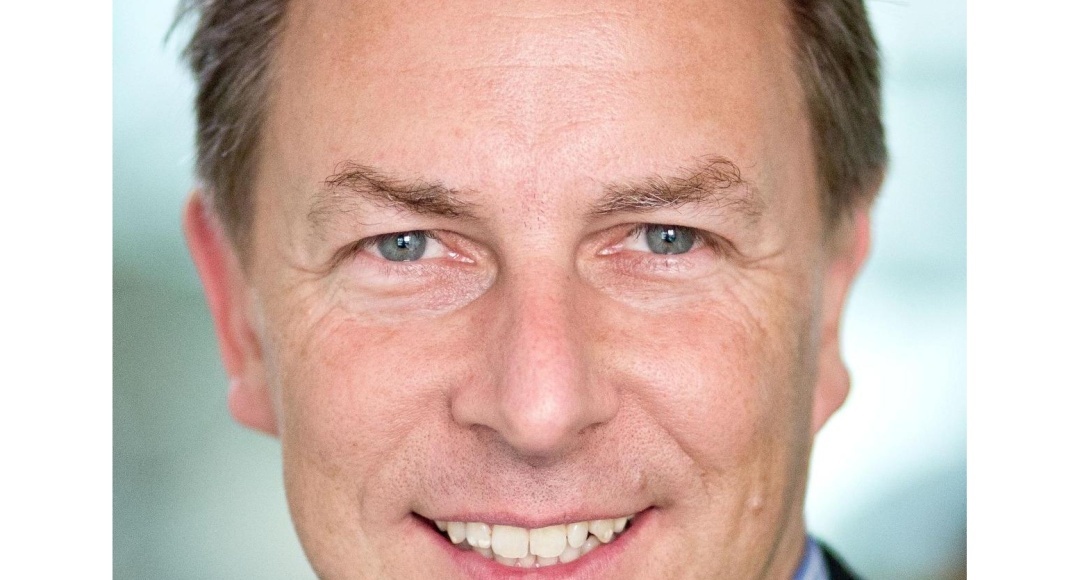 dpa kuratiert Facebook News in Deutschland - Christian Röwekamp leitet ...