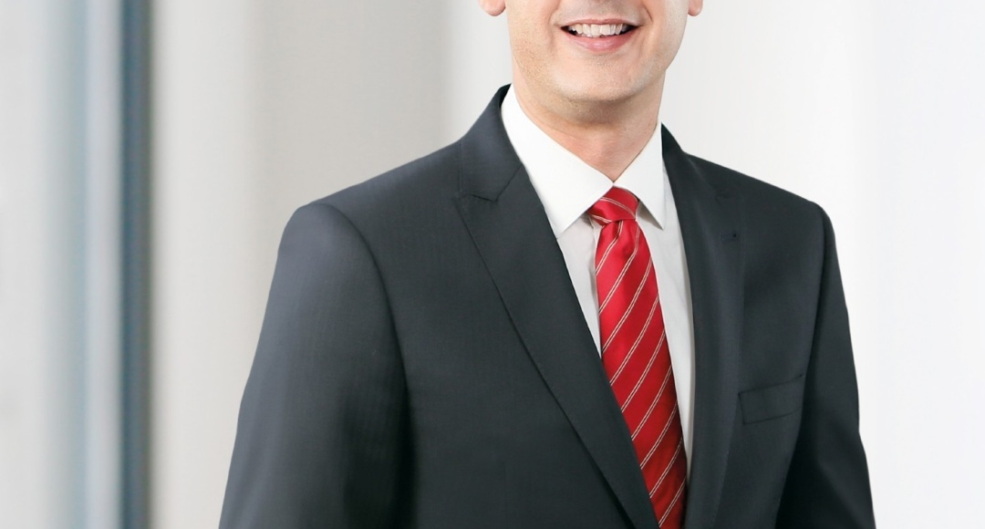 Exzellenter Kenner des Nachrichtengeschäfts: David Whigham steigt bei ...