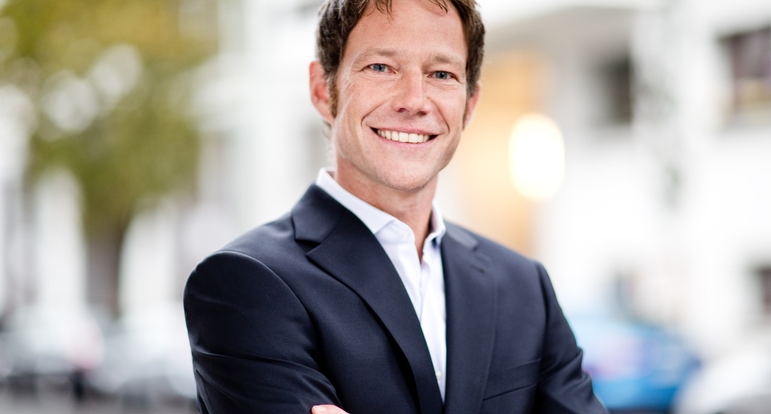 Denis Burger ist Mitglied der Geschäftsleitung, Reinhard Schmidt Senior ...