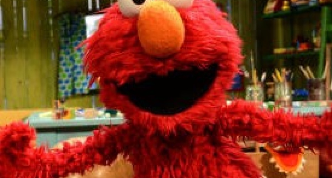 Lena Meyer-Landrut singt Titellied, Elmo moderiert