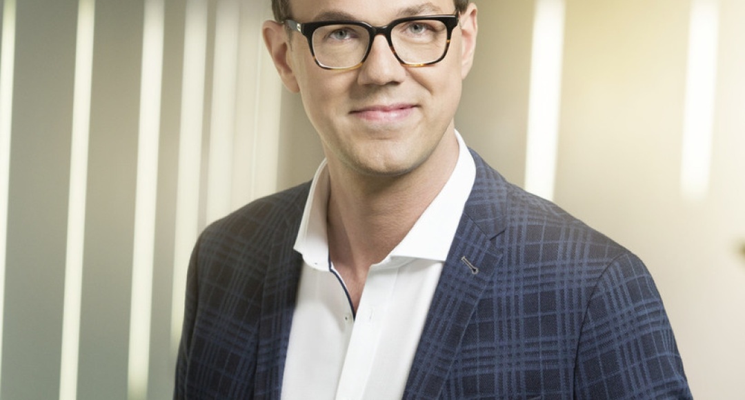 Frank Zervos verantwortet im ZDF die Verfilmung von "Der Schwarm"