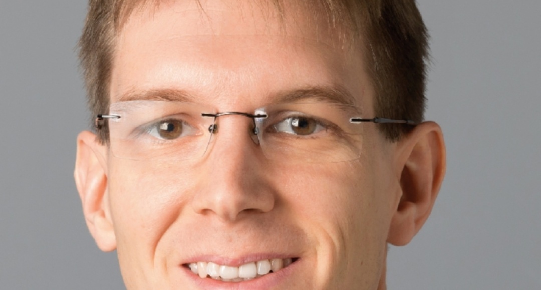 "FAS"-Wirtschaftschef Rainer Hank geht in Ruhestand - Patrick Bernau ...