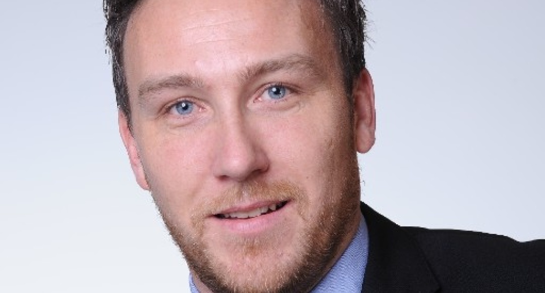 Dankwart wird Anzeigenleiter für "Welt der Wunder"