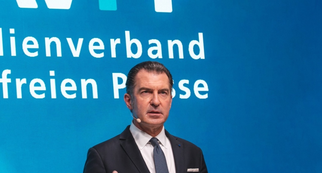 Einstimmig gewählt: Philipp Welte ist neuer Vorstandsvorsitzender des ...