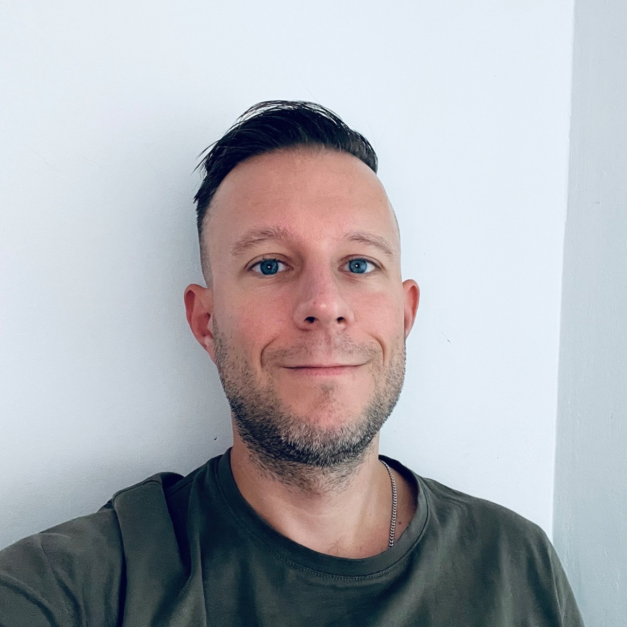 kress.de: Alexander Boros